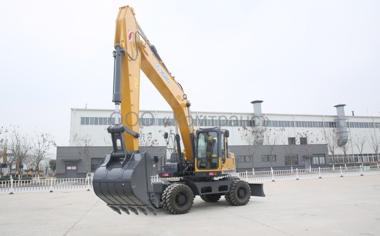 Купить колесный экскаватор XCMG XE210WD | Комтранс Москва